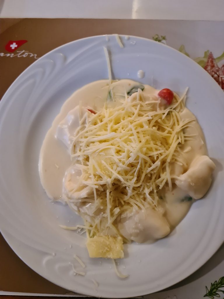 Le Canton, um pedacinho da Suíça no RJ - Vamos viajar pra onde agora?